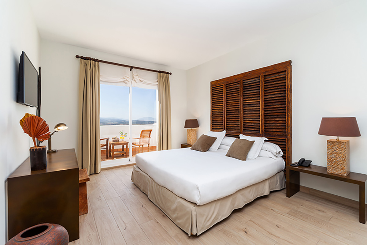 Visitors to BTME 2025 can win four nights in a five-star golf resort in ...